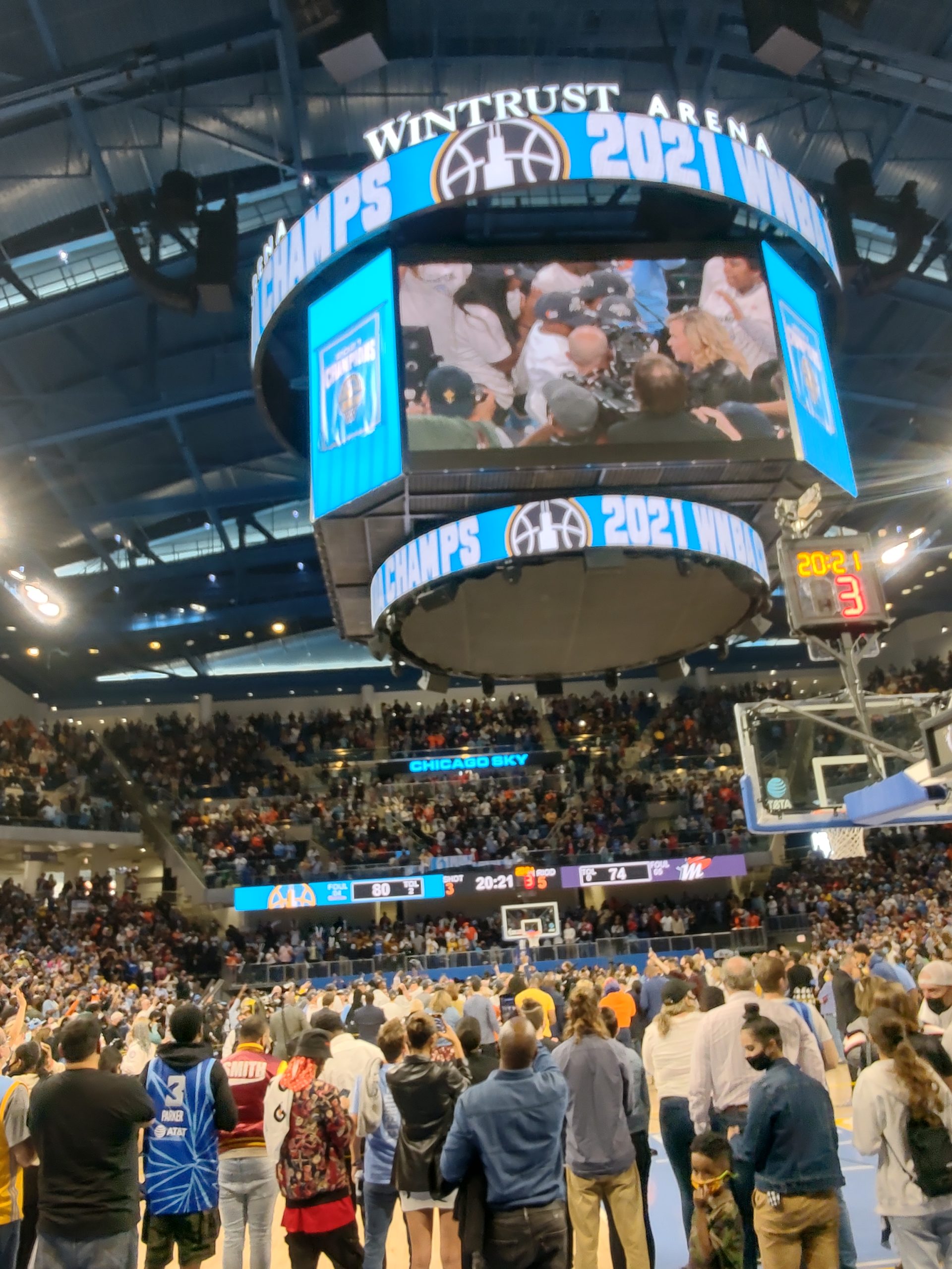 Sights and sounds from a Chicago Sky championship - The IX Basketball