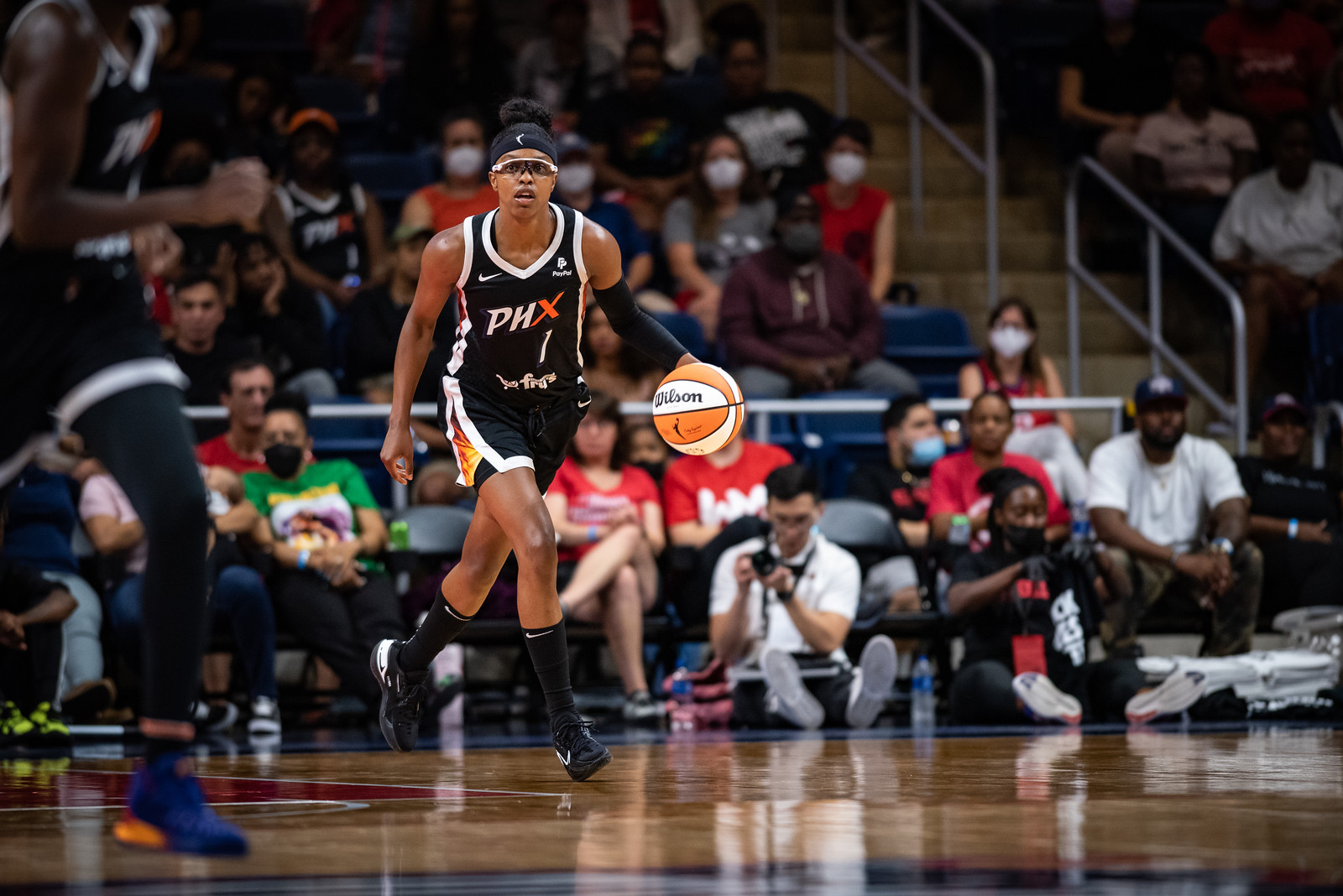 How the Diamond DeShields trade impacts the Mercury - The IX Basketball