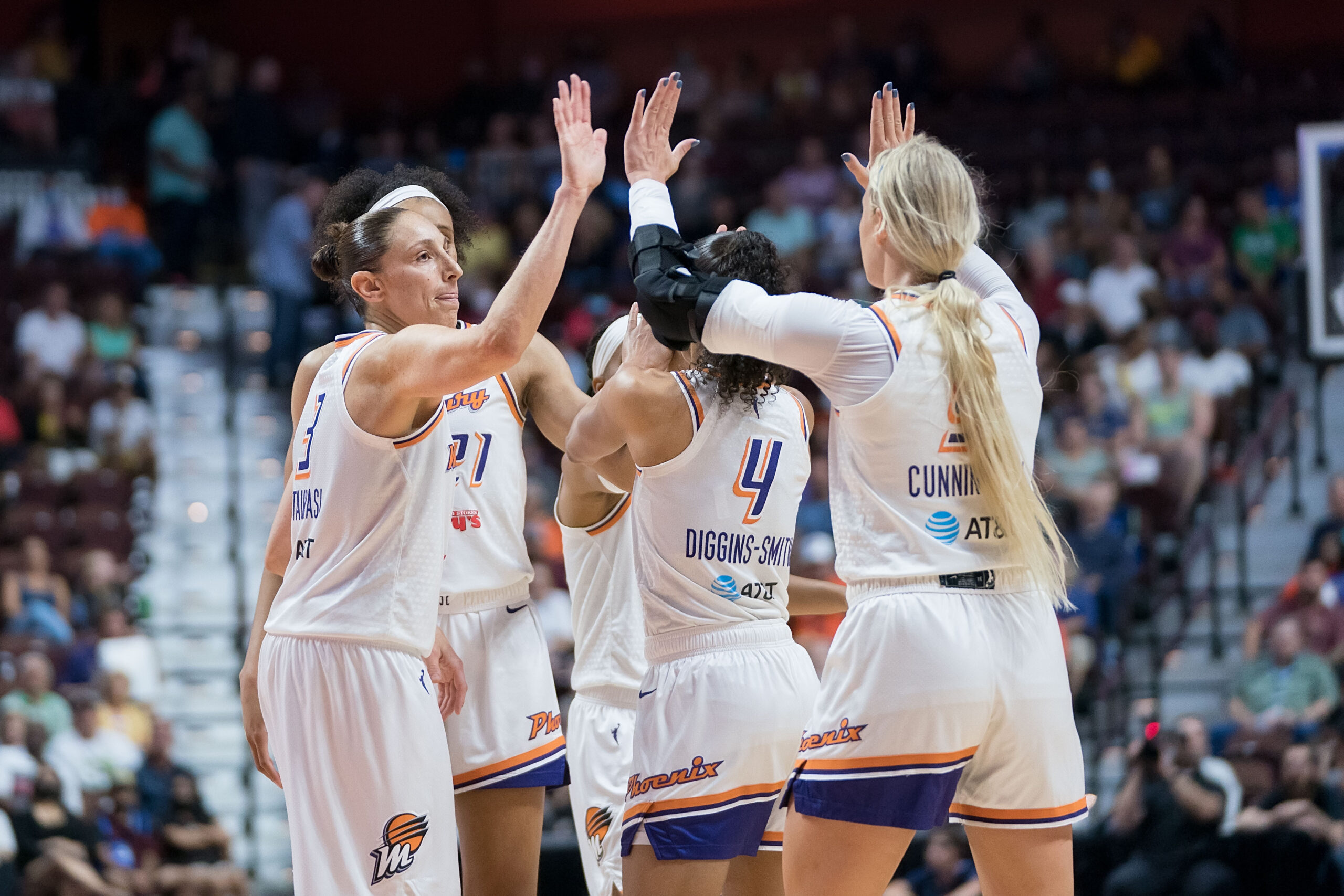 Cunningham is reportedly returning to Phoenix on a two-year deal