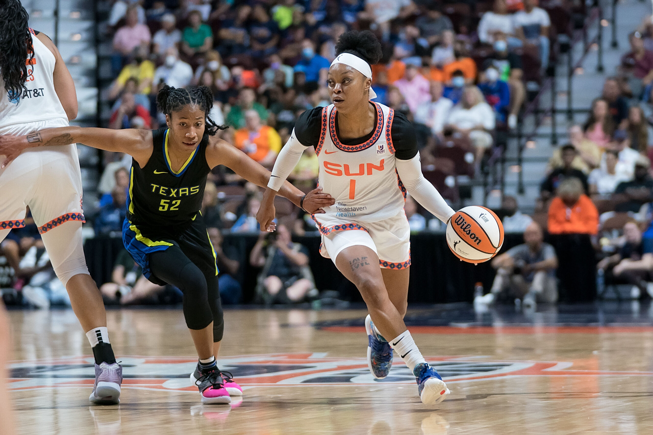 Did the Connecticut Sun finally figure out the Chicago Sky?