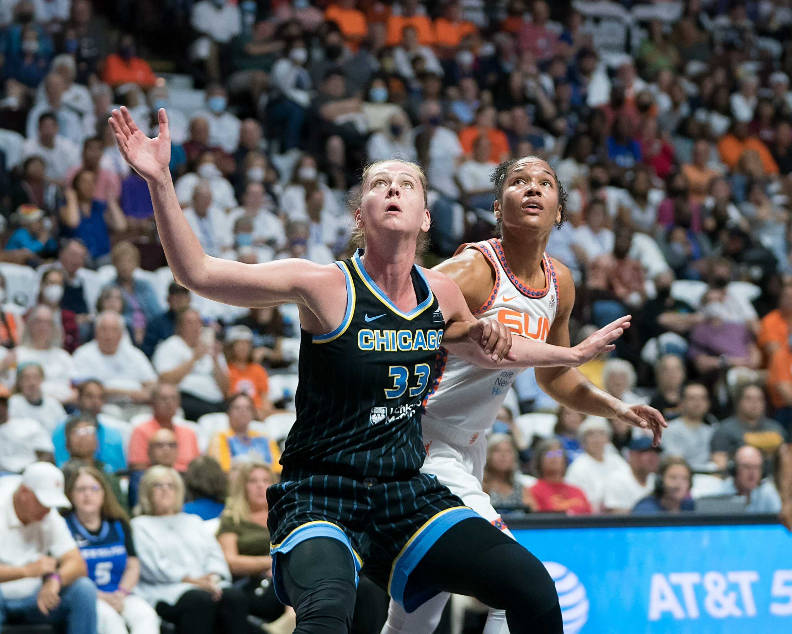 WBB Daily Briefing: Sky, Aces look to close WNBA Semifinals