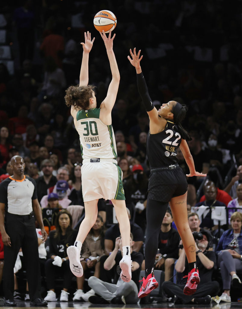 Women's Basketball Daily Briefing: WNBA MVP race heats up