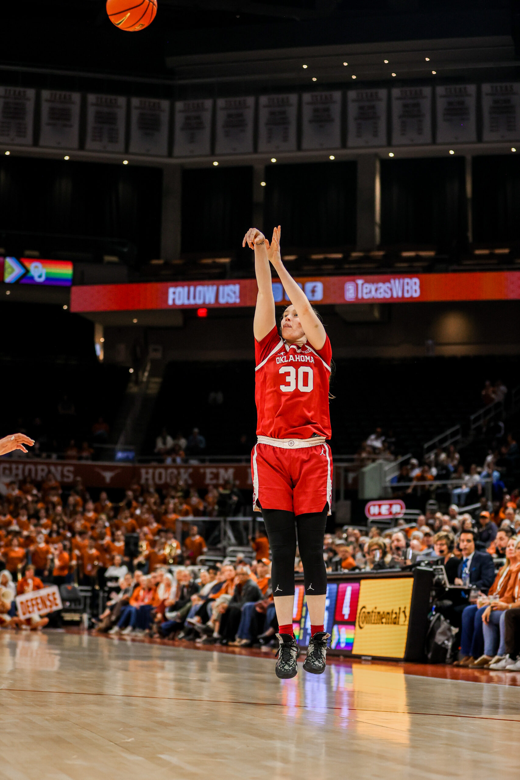 Taylor Robertson breaks the all-time 3-point record