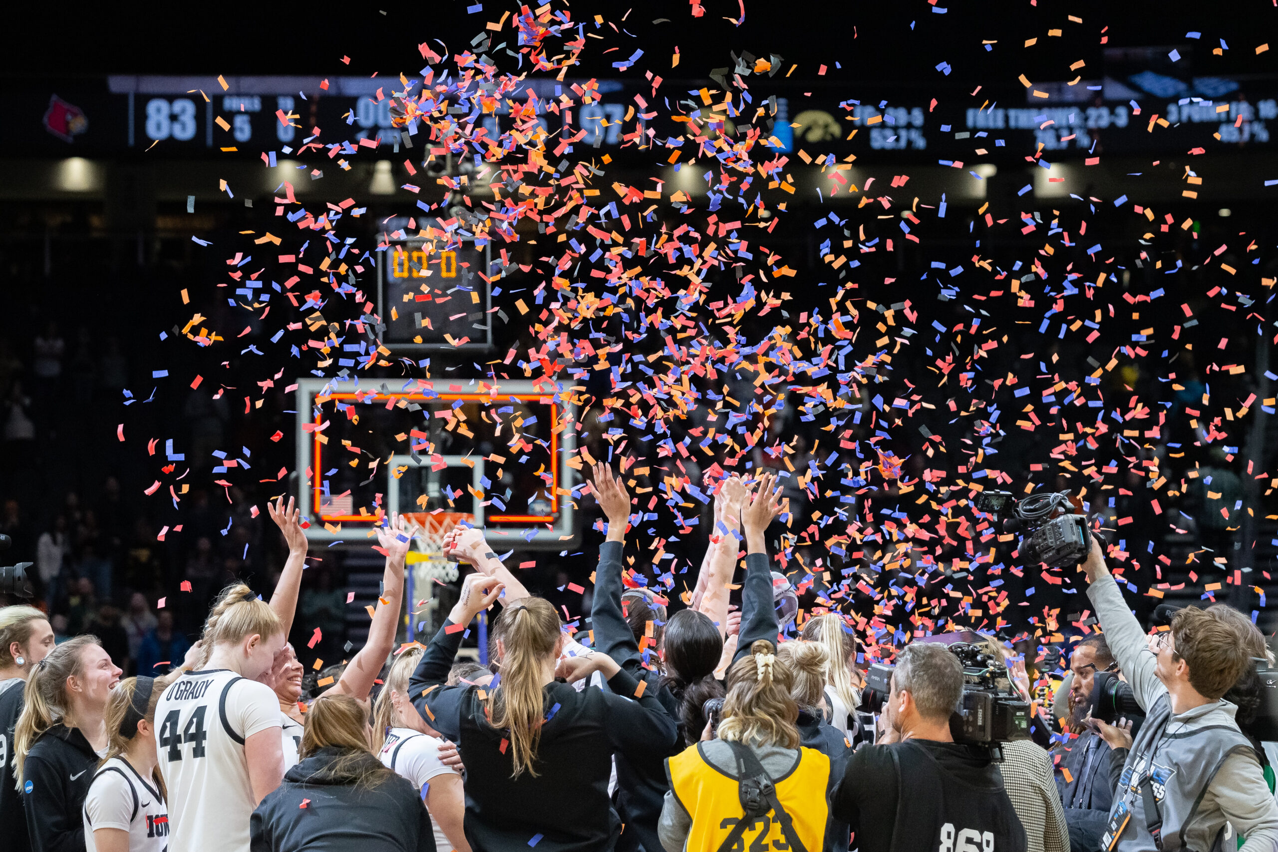 Iowa's starters leads Hawkeyes back to Final Four - The IX Basketball