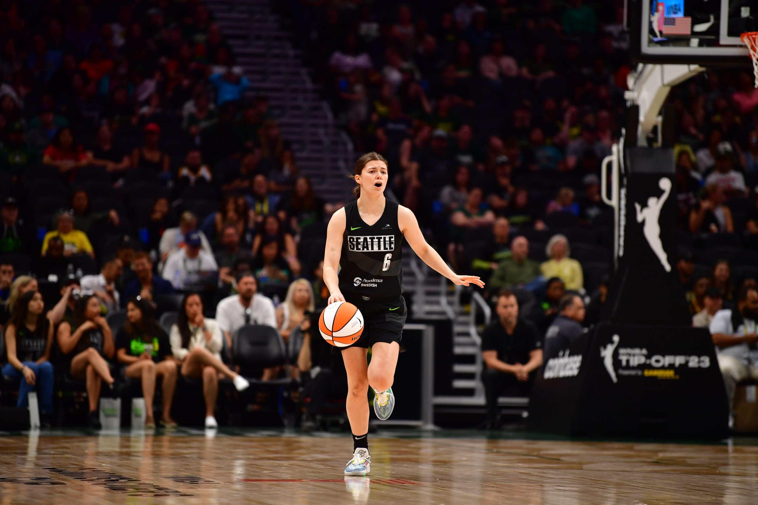 WNBA Sunday Notes: good Sky defense, bad Mystics offense