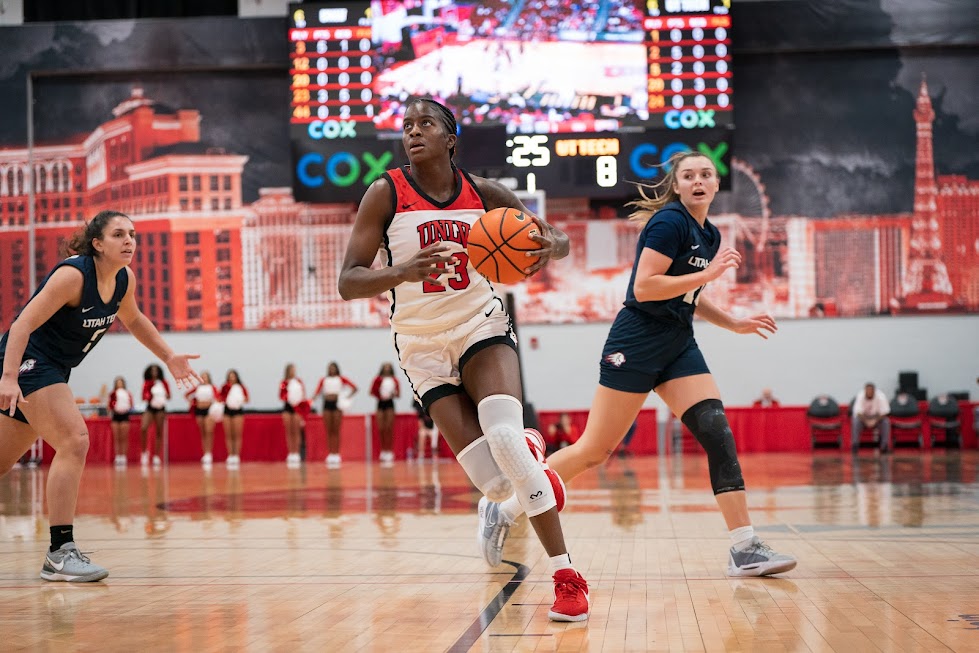 UNLV's Desi-Rae Young handling big expectations with ease so far - The Next