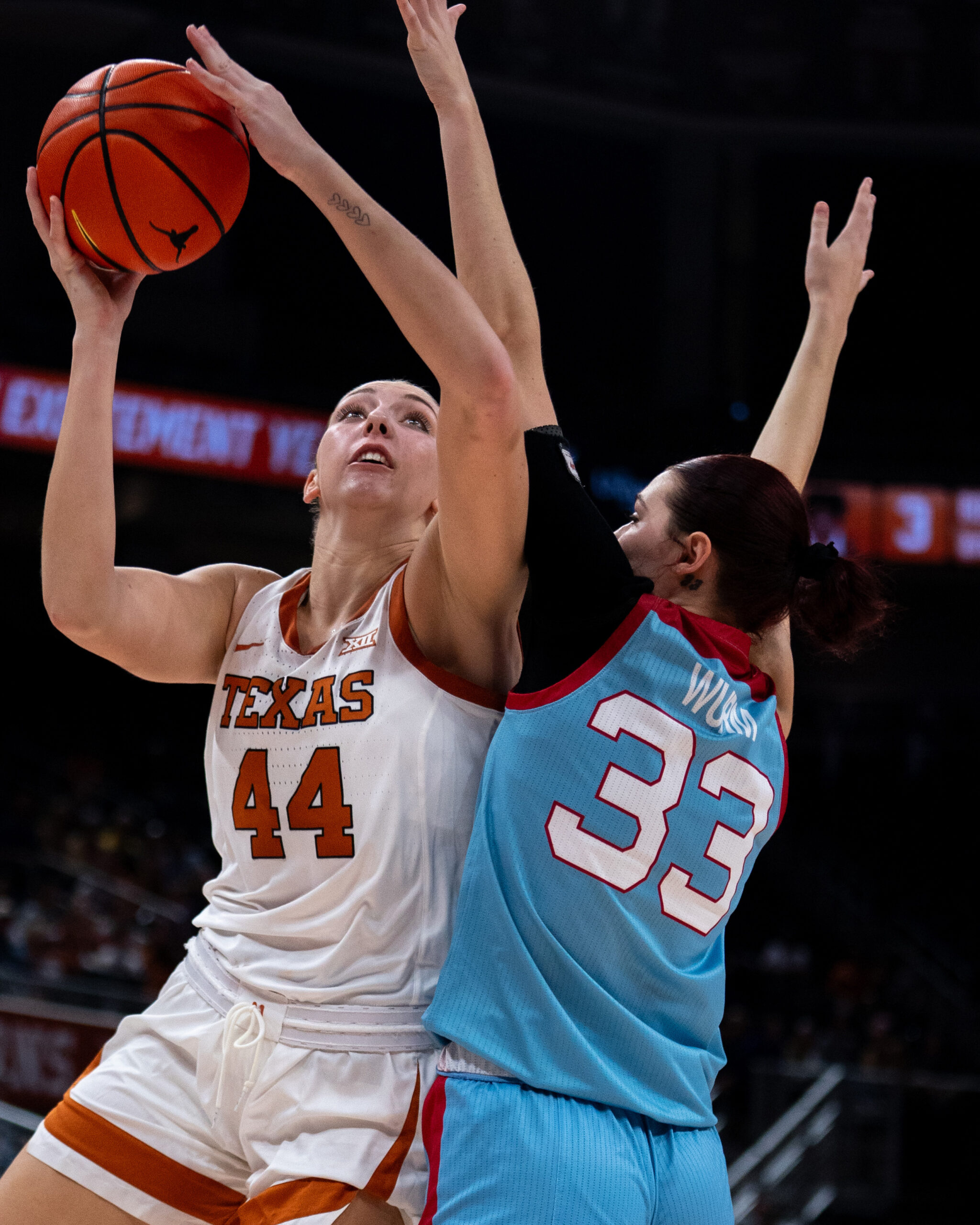 Taylor Jones finds herself back in Oregon with the Longhorns - The IX ...