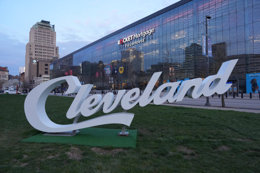 WNBA's Cleveland Rockers copyright published - The IX Basketball