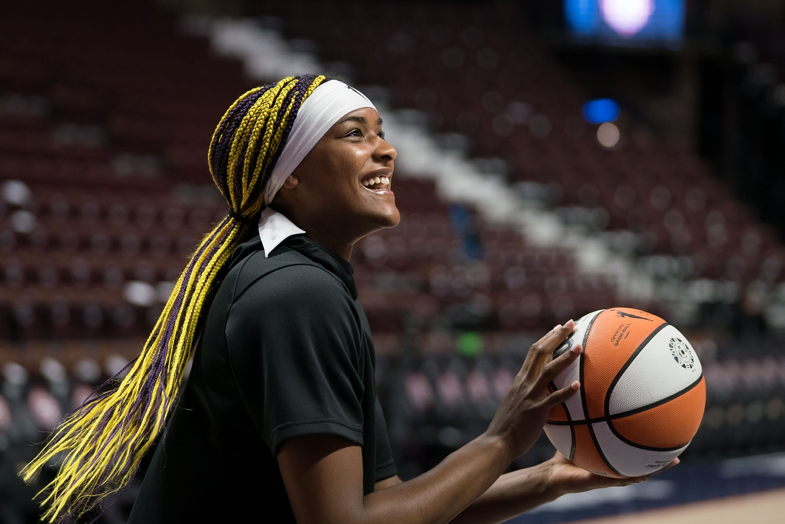 Aaliyah Edwards makes jump from UConn to Mystics look easy - The IX ...