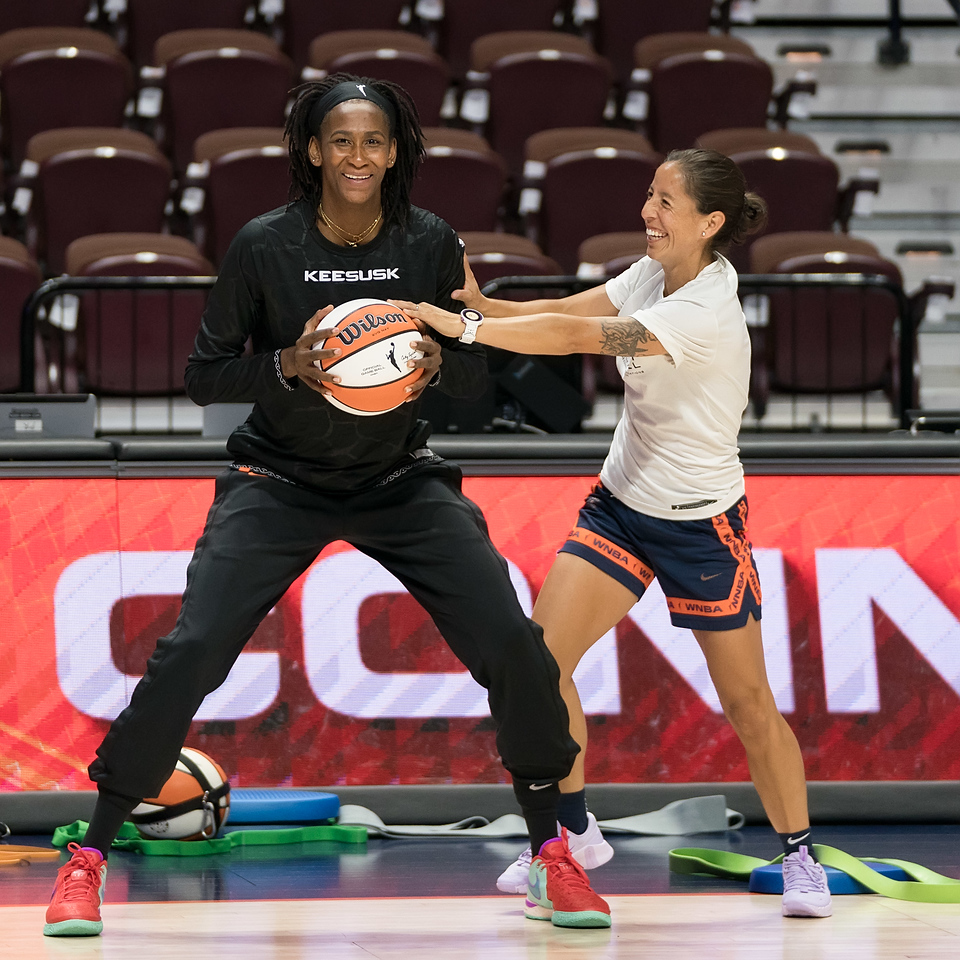 Meet the WNBA athletic trainers and other sideline superheroes - The Next