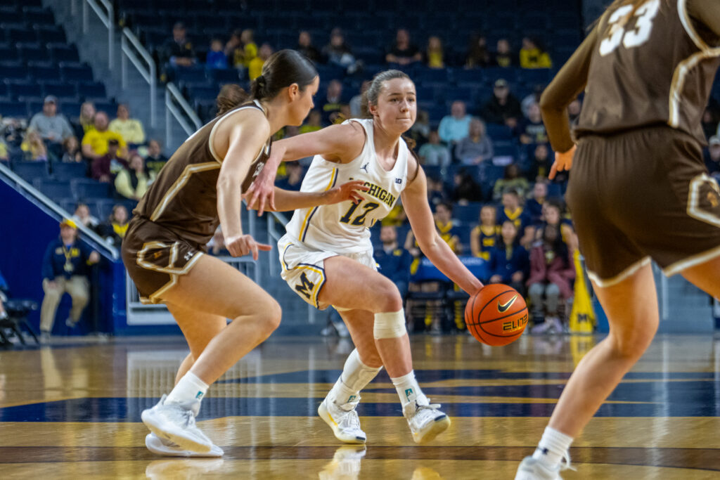 Freshman Syla Swords has steadied the ship in Ann Arbor - The IX Basketball