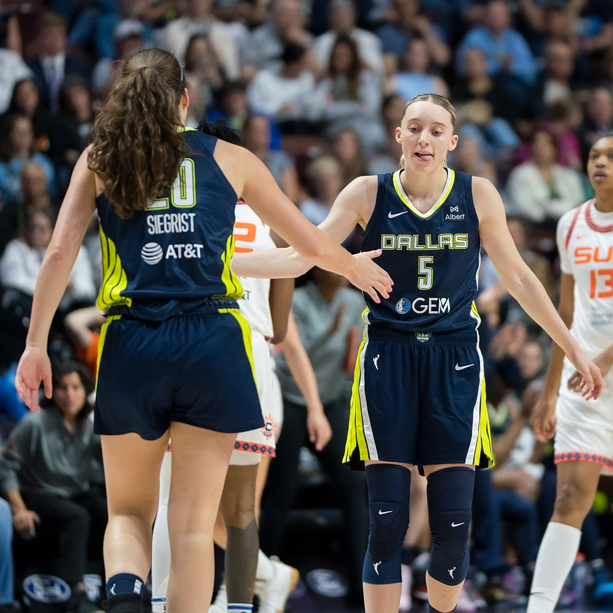 Bueckers and Siegrist are finding their chemistry as teammates - The IX ...